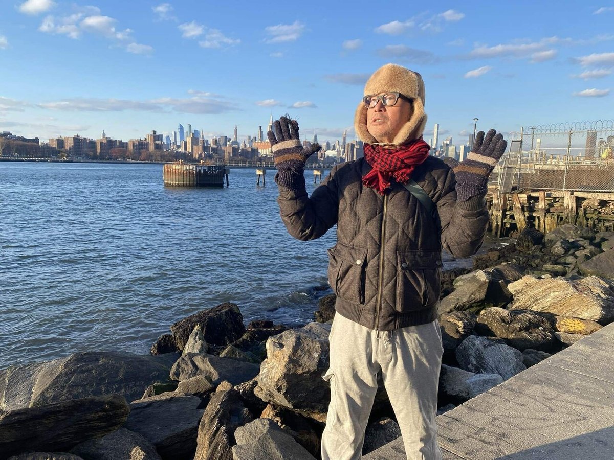 プチDAYS 「マグロの解体作業じゃない？」｜SENRI OE 大江千里