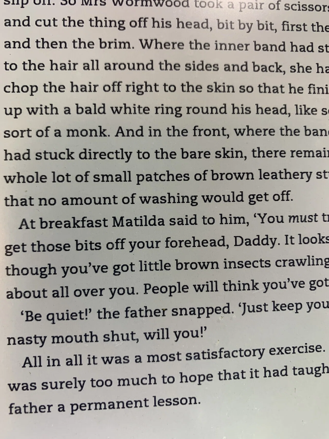 Matilda #books Chapter 3 The Hat and the Superglue どうしても帽子が取れないので ...