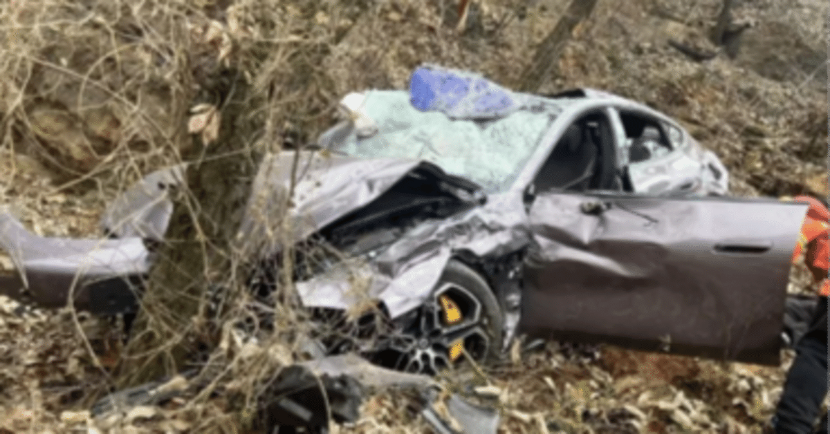 シャオミ「SU7」事故大破も乗員全員軽傷、拡散して販売増加？｜CHINA CASE