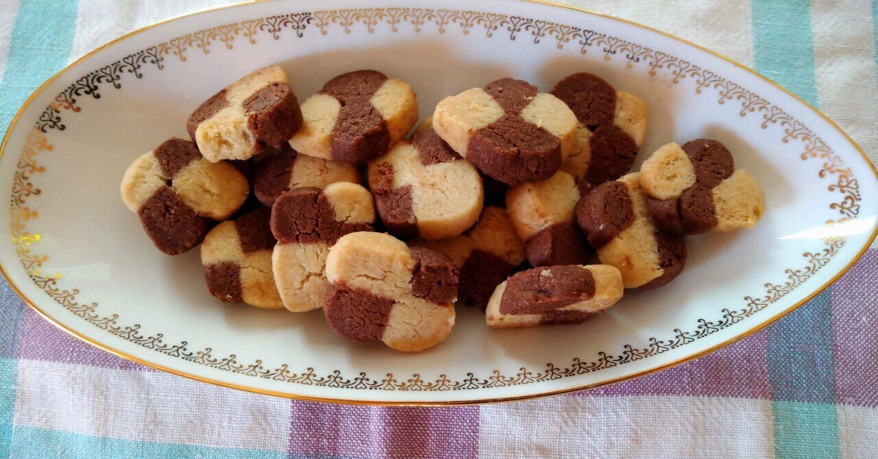 お菓子との幸せな戦い｜muu