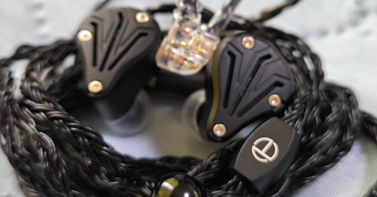 TRN BAX Pro は TRN的フラッグシップ。映画館の音がするイヤホン TRN BAX Pro は TRN的フラッグシップ。映画館の音がするイヤホン