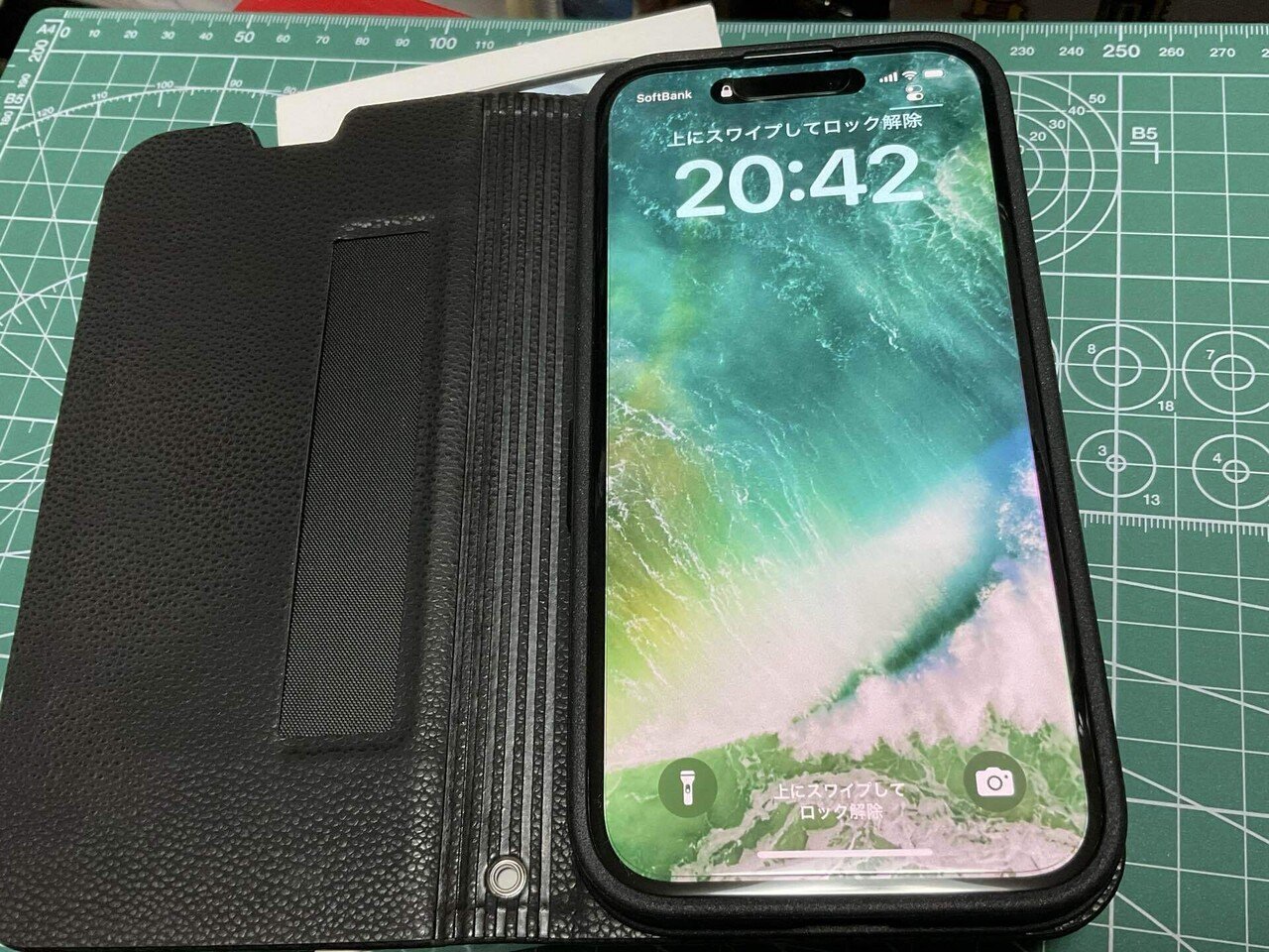 My new gear… という訳でスマホを機種変、長らく使ったiPhone7から15へと一気に倍の世代へと飛び越えちゃいましたとさ。 Homeボタンが無くなったりtouch IDがFace ...