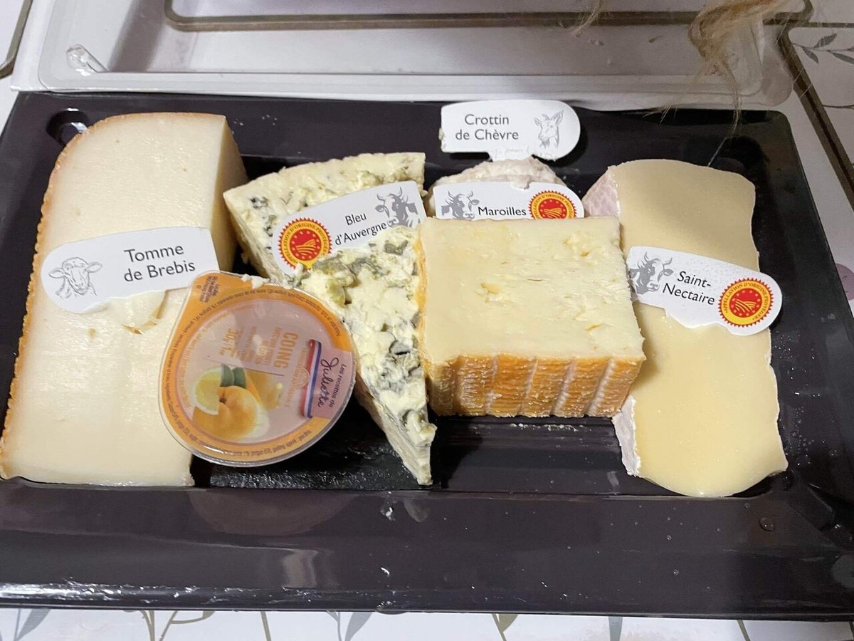 M&S Haute Fromagerie Cheese Selection｜lucky_seal9757