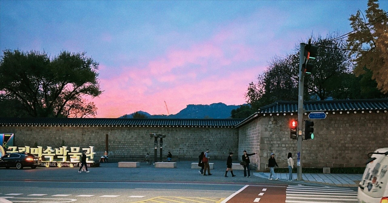 【人生なにがあろうとも 風にこの身をたくして】 宝塚雪組公演 ミュージカル『愛の不時着』を観て｜Rina Akiyama