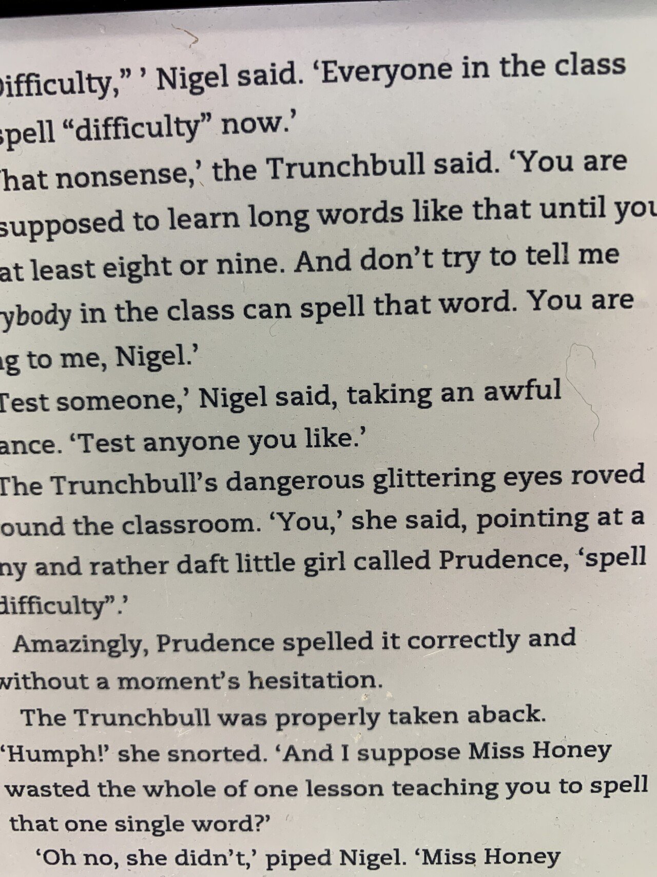 Matilda #books Chapter 13 The Weekly Test Trunchbull 校長はNigel が服に豆をこぼして ...