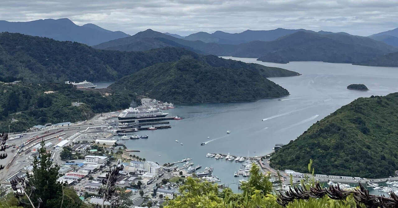NZ生活Day222_ピクトン1日目。素敵な港町に、素敵なパックパッカーズ｜あんべい