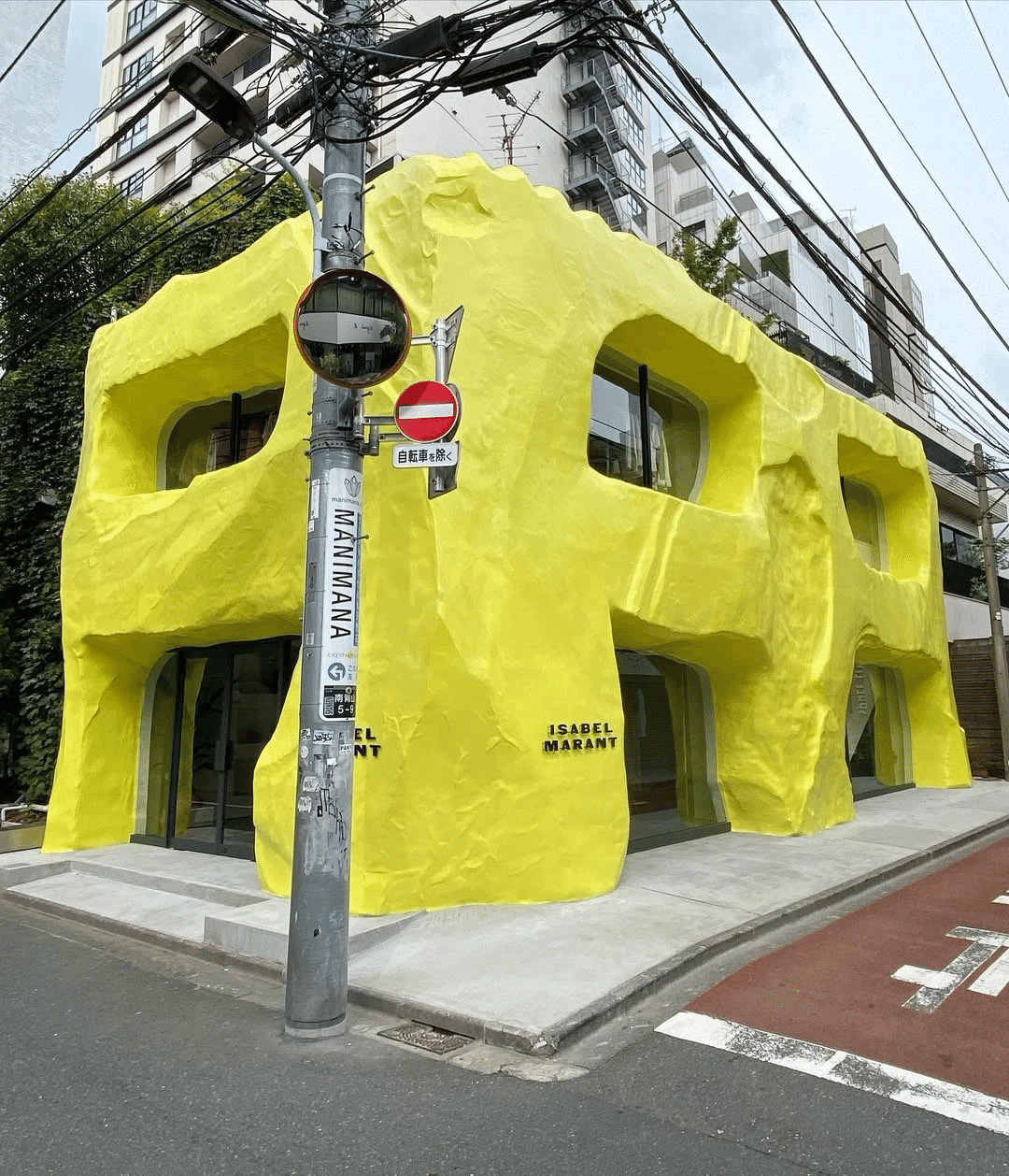東京建築巡り〜表参道のYELLOW HOUSE｜東京の建築&アート巡りオタク@tanrock