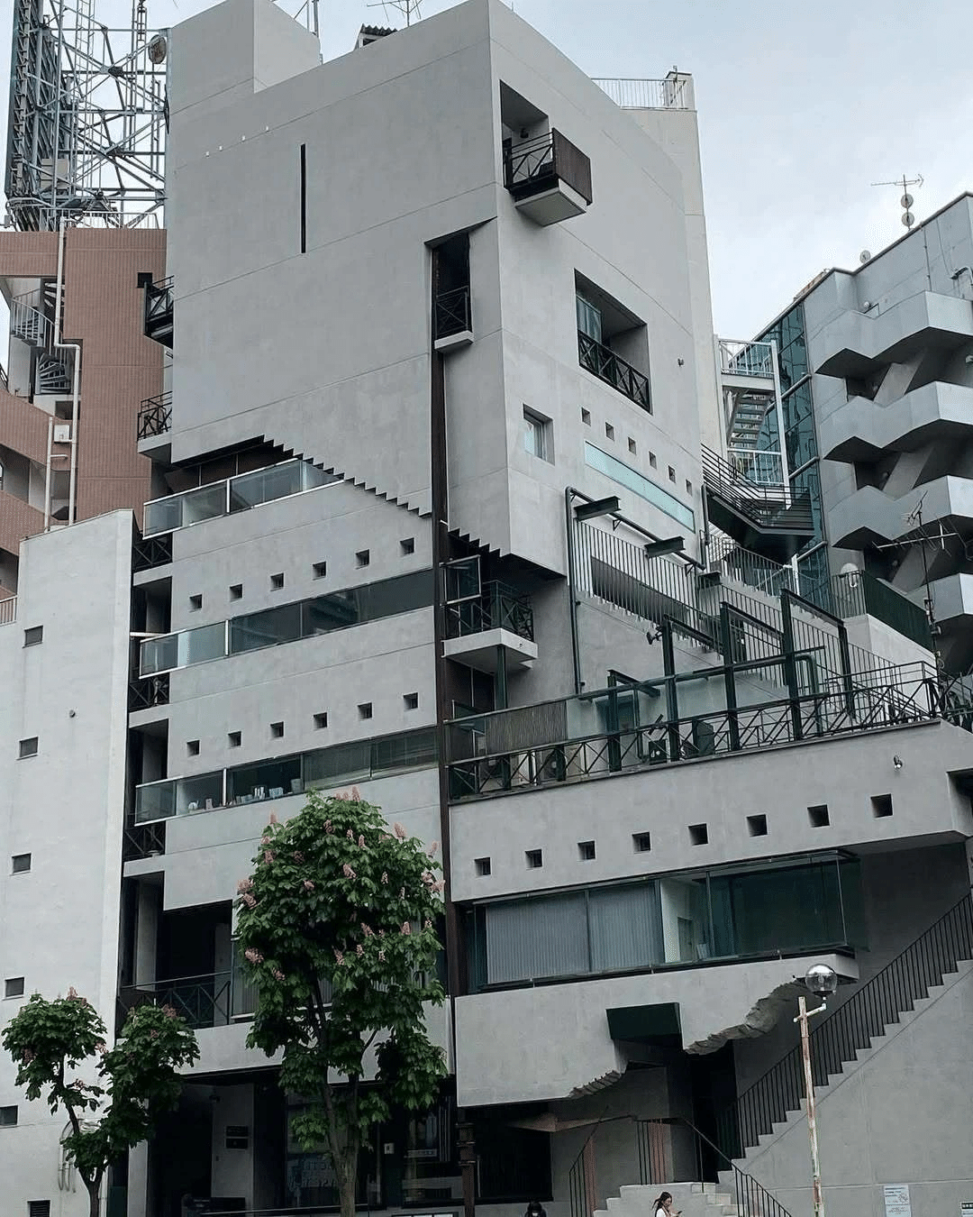 東京建築巡り〜六本木のロボット建築｜東京の建築&アート巡りオタク@tanrock