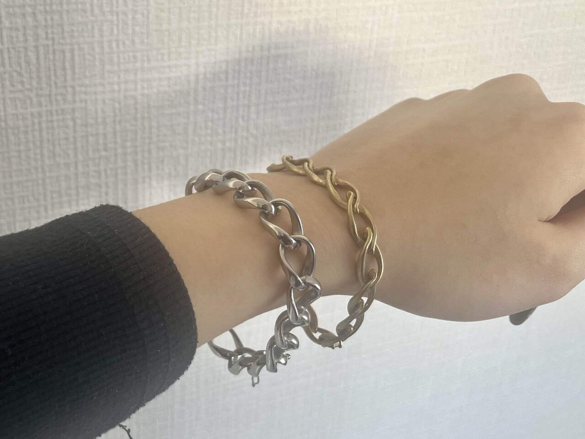 【ミニマリスト】おばあちゃんの服を着る25歳「捨てる」より「選ぶ力」｜May＠HSP×ミニマリスト