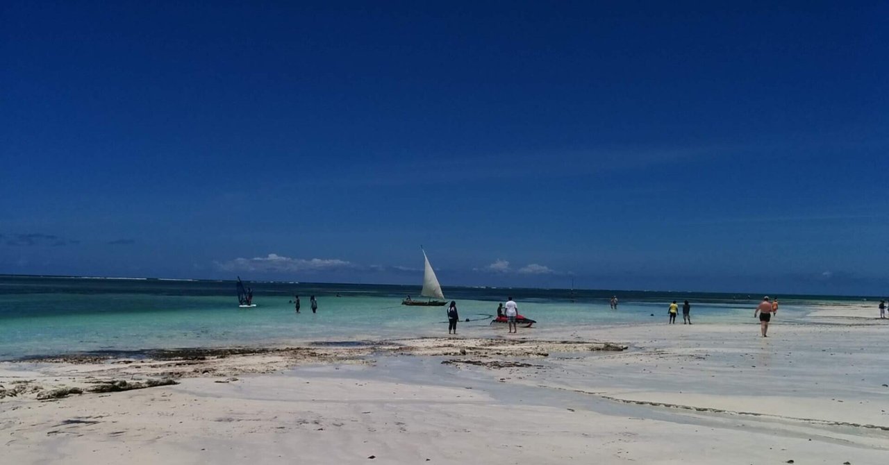 海外出張エンジニアがモンバサではバドミントンをやらずスカッシュを楽しむ（2015－18）｜Yoshiya Nakagawa