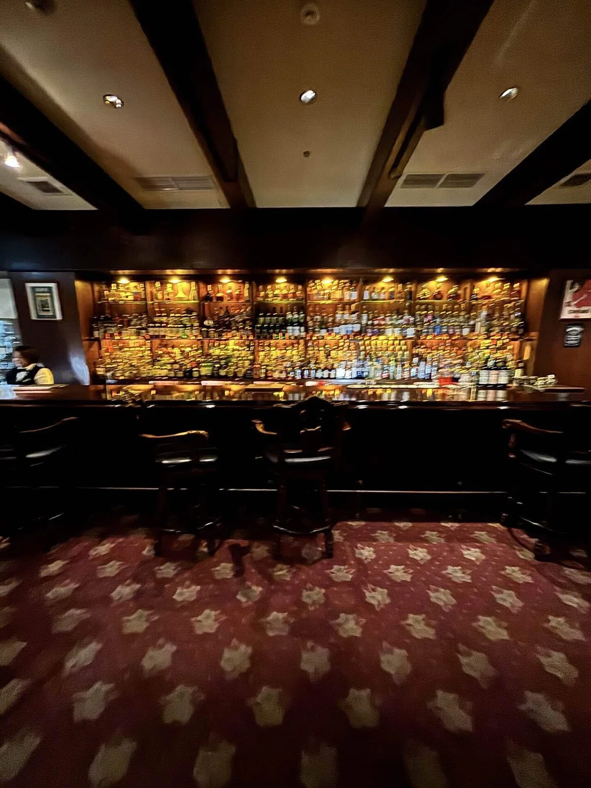 🇯🇵沖縄・那覇🍷素敵なBARラウンジ発見💡BAR Hackman🍺｜こぐまグレース🧸