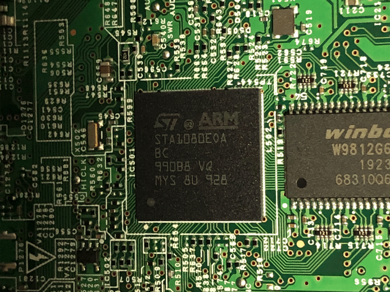 MVH-5600内蔵DACとAUX INしたBB PCM5100Aの音を比較する｜青狐