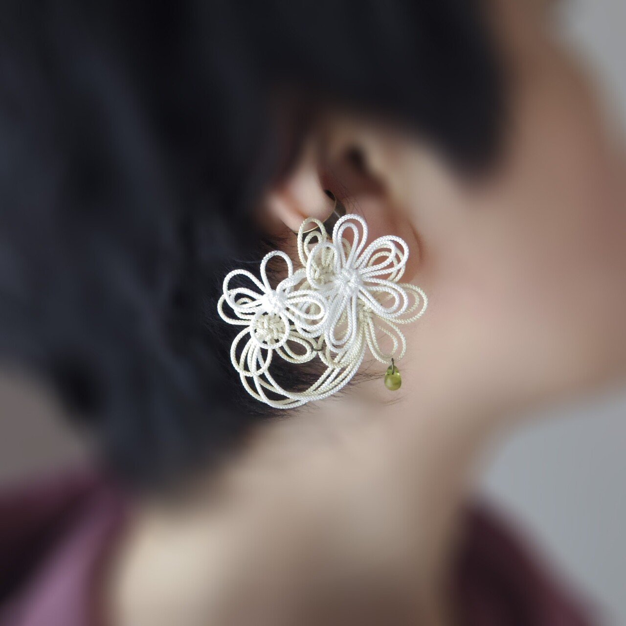 【復活販売/ 2025.2.23.】 かたっぽイヤーカフ「帆ニ霞ムウタヒ」（白×アイボリー） | nuta design https ...