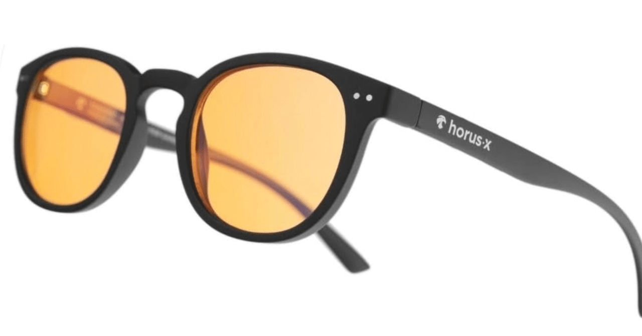 『目を守るプロフェッショナル - Horus X ゲーム用メガネでブルーライトカットの新時代へ』｜Taka Matsu