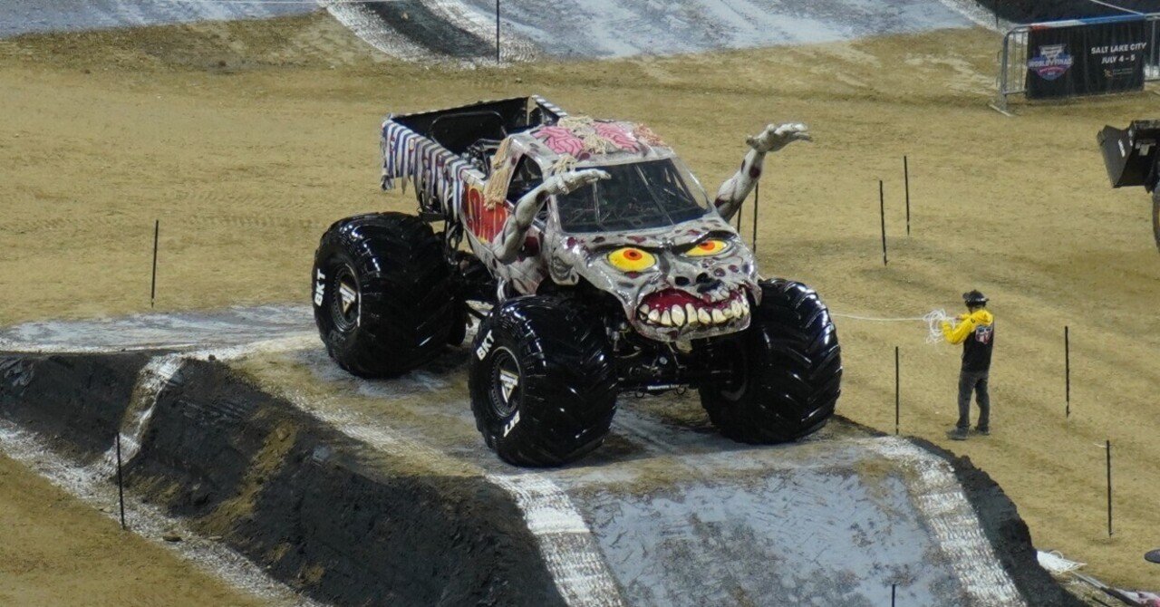 子供も楽しめるデトロイト近辺の旅③Monster Jam｜海外志向ジョブホッパー Eckeの放浪譚