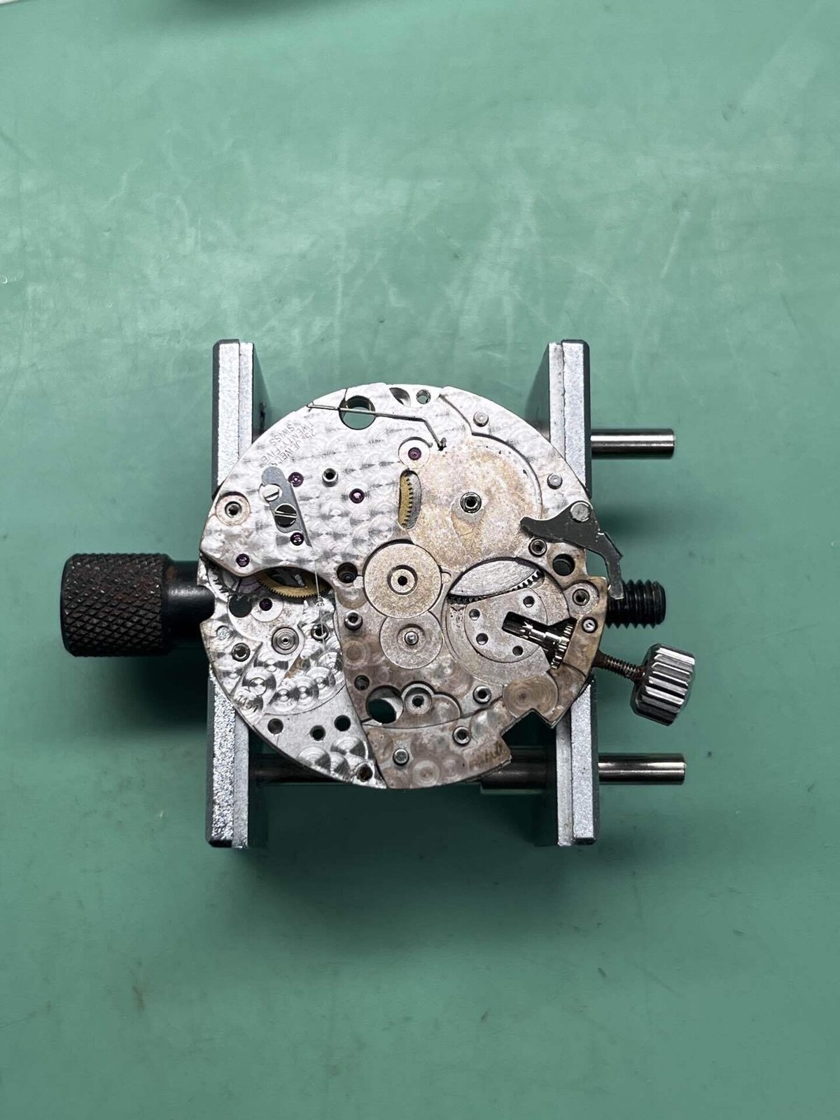 OMEGA スピードマスターオーバーホール(cal. 1151)｜飯田橋時計工房フォリオット