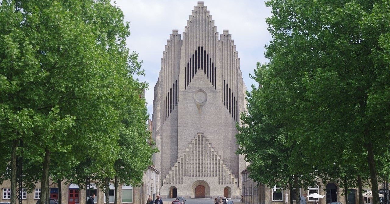 ハムレットのように気高く，毅然と生きる。｜xivia | ゼビア