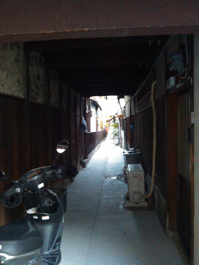 隙間と小路を探して～画像集50最終回｜ichiro70