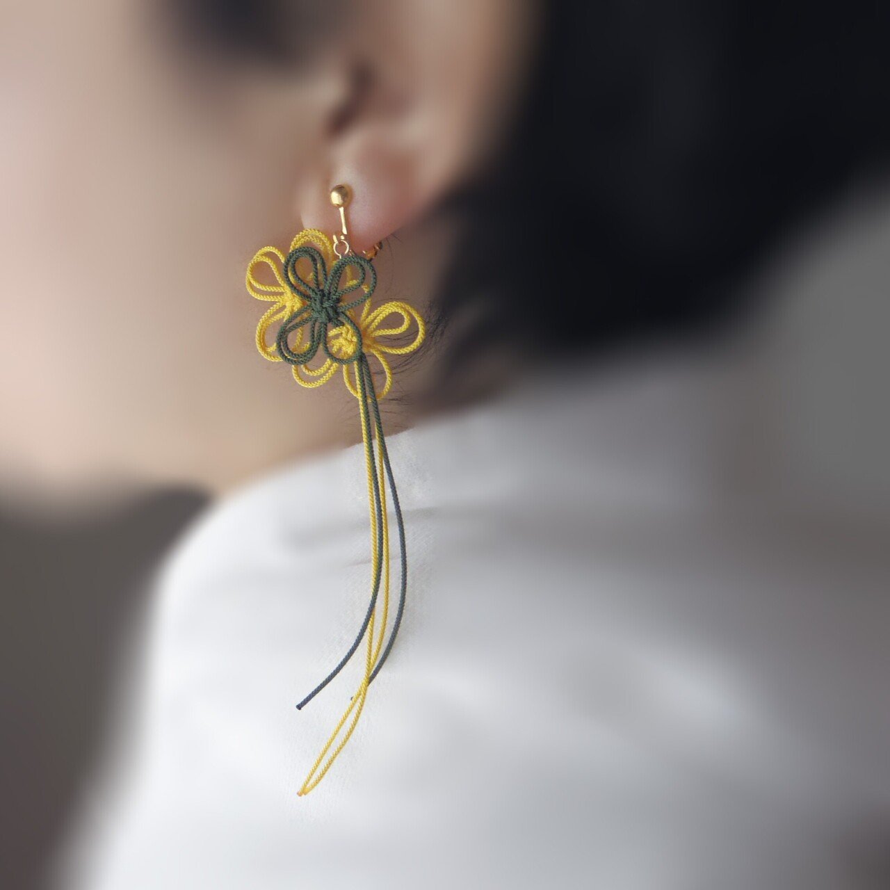 【復活販売/ 2025.3.30.】 ピアス「まち、まい、舞い」（黄×深緑） | nuta design https://nutadesign ...