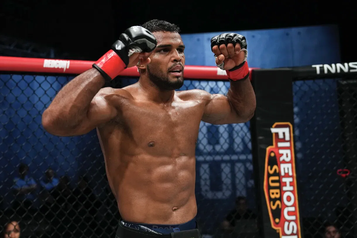 私的注目MMAファイター マノエル・ソウザ (Manoel Sousa) 27歳/12-1 ライト級 ・直近試合 3/30LFA205 対 ...