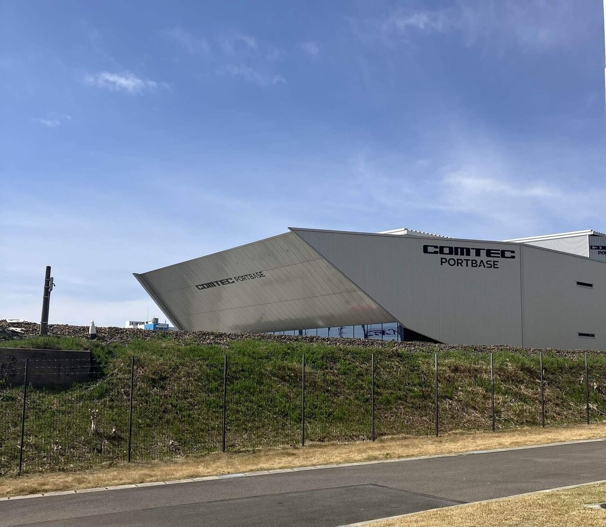 #71『 "COMTEC PORTBASE" OPENING SERIES Powered by MERRY ROCK PARADE 3月29日SHISHAMOワンマンライブ レポート』｜しょーちゃん