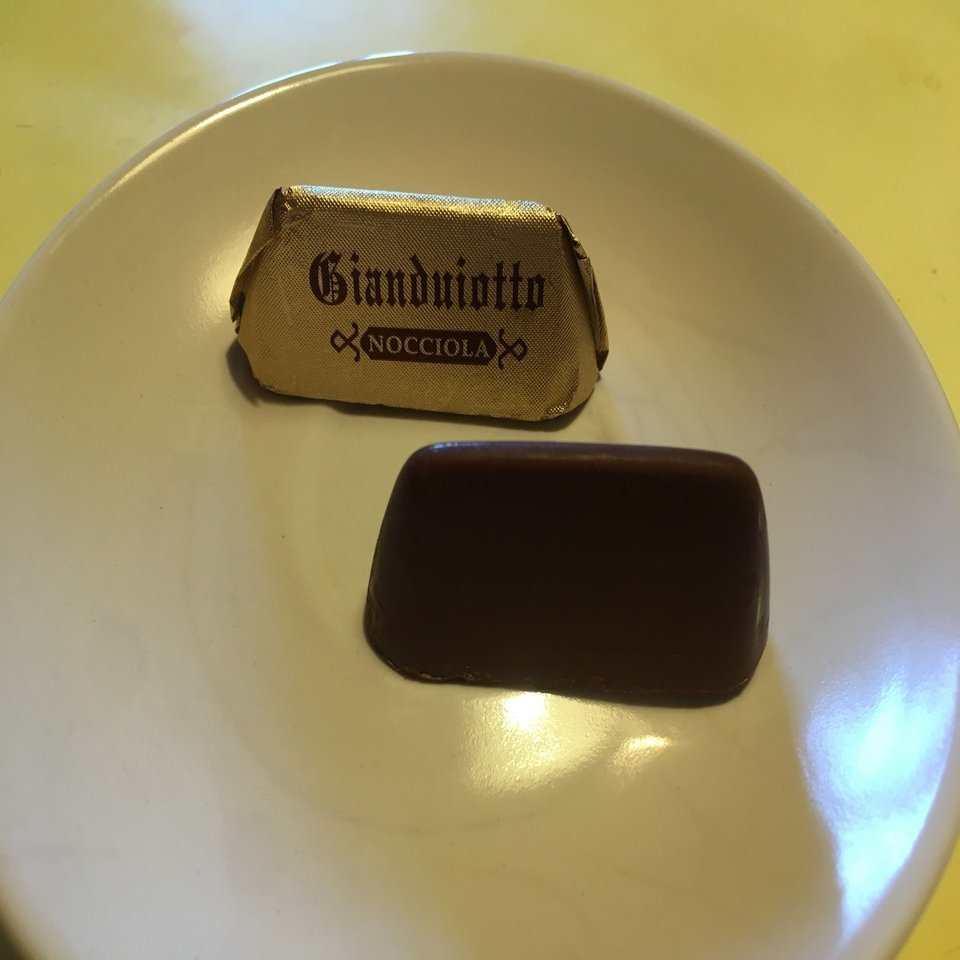 Gianduiotto イタリア チョコレート feletti - 食品