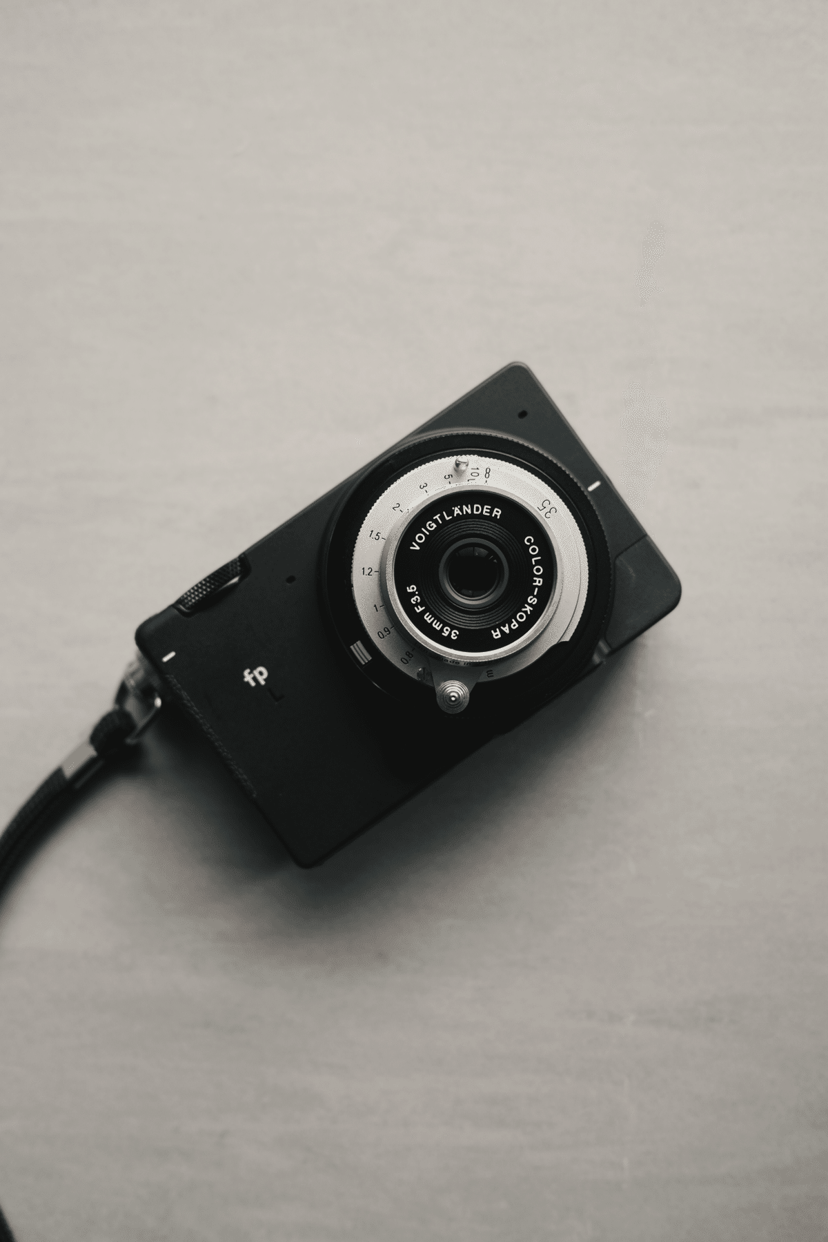 Sigma fpL + COLOR-SKOPAR 35mm F3.5 VM｜SAT