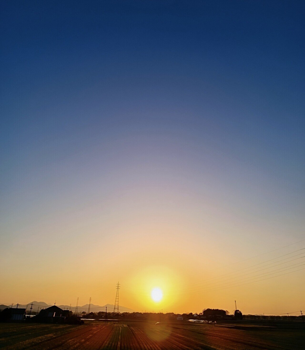 春の夕暮れ｜sora_purecolor