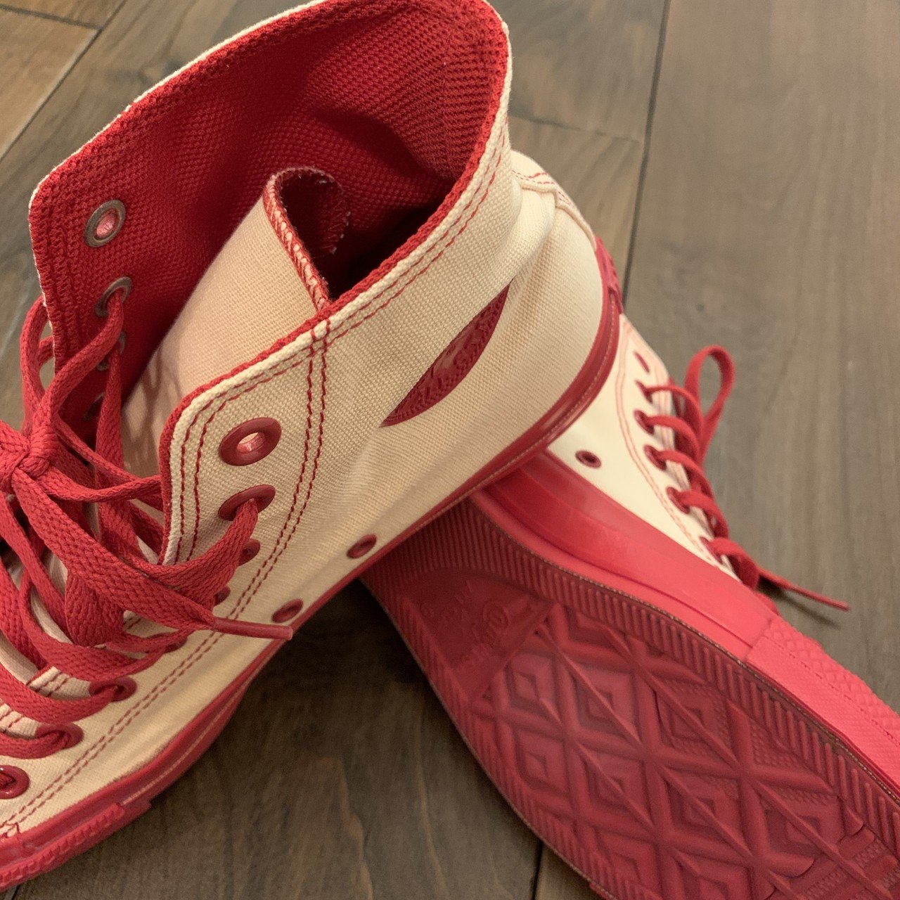 IVORY × RED｜LOHAS