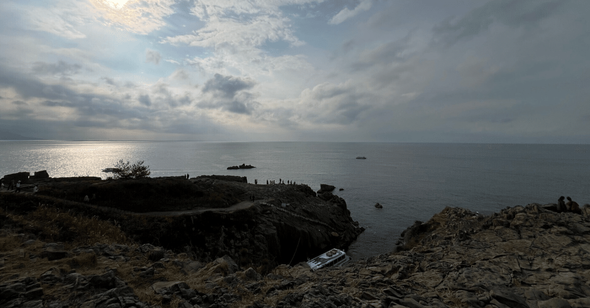 ChatGPTとフェイクニュース：情報の信憑性問題｜データモグラくん