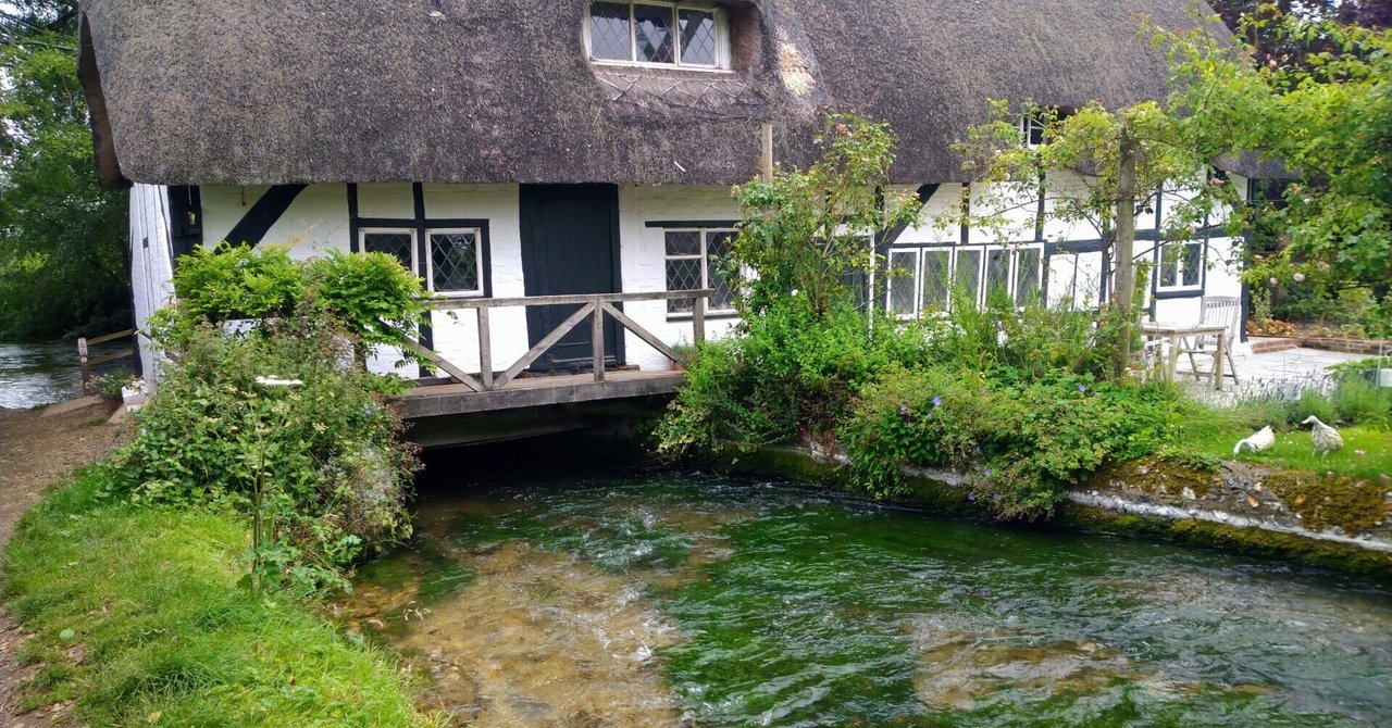 Wayfarers Walk Alresford ｜Hide