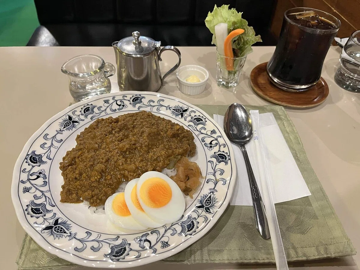 雨の日の憂鬱と、最近のカレー探索｜amber