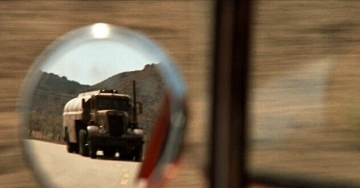 『激突！』徹底解剖 巨匠スピルバーグの原点と恐怖の演出｜bitotabi