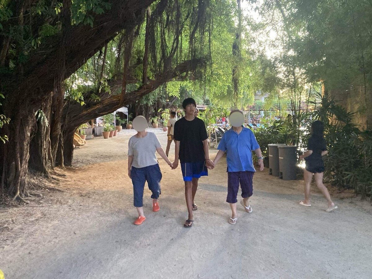 おじいちゃんとおばあちゃんと旅行した話｜ichi_michi