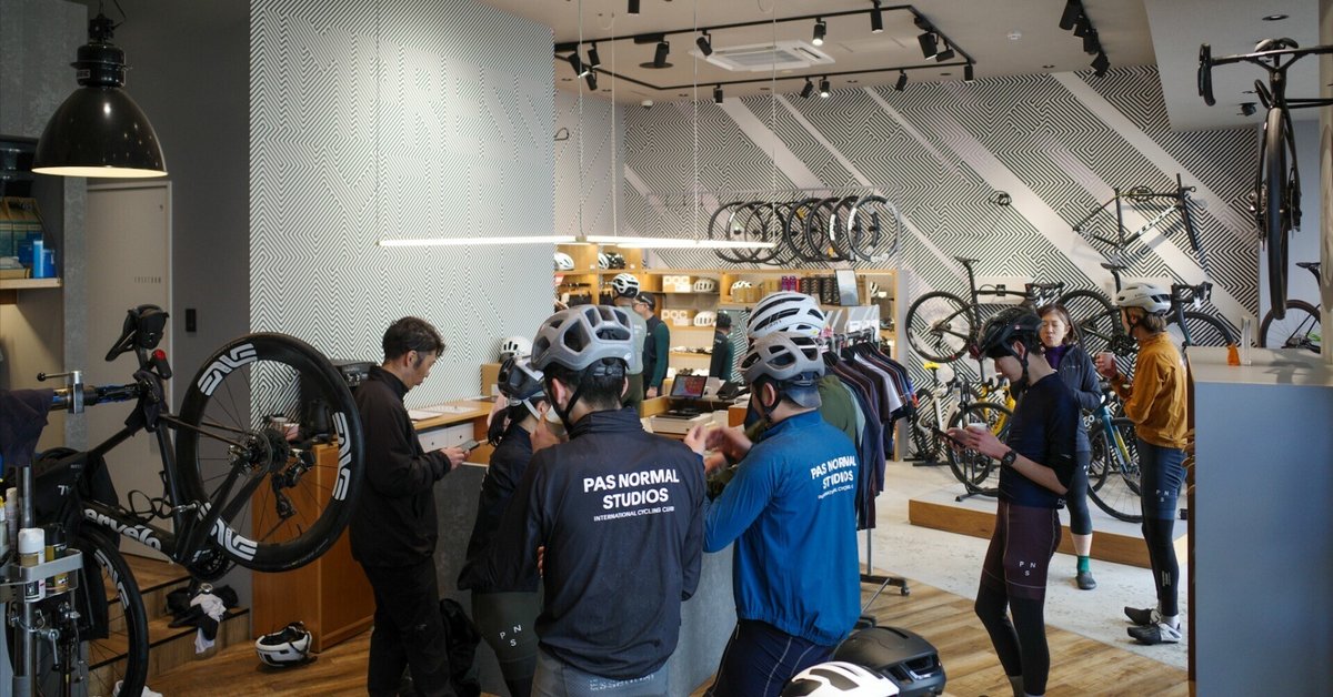 Pas Normal Studios × impress cycle works Morning Ride｜RAPPORT MAGNET