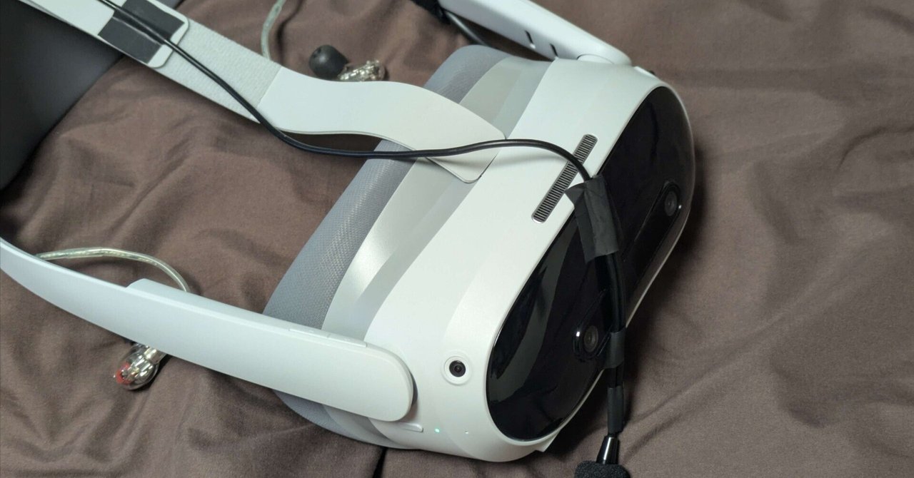 VRHMDとマイクとモニタの装着例｜120