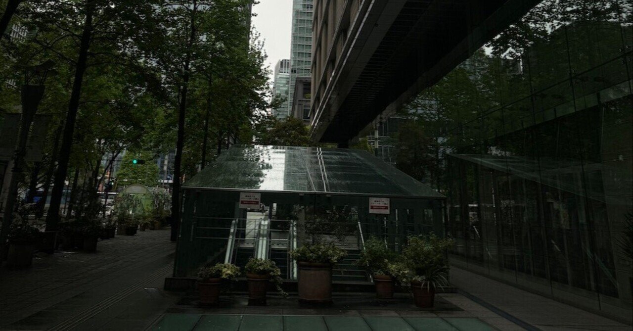 2025年-いつの間にかのMay・・・まち模様：朝の雨｜happea-nyanko