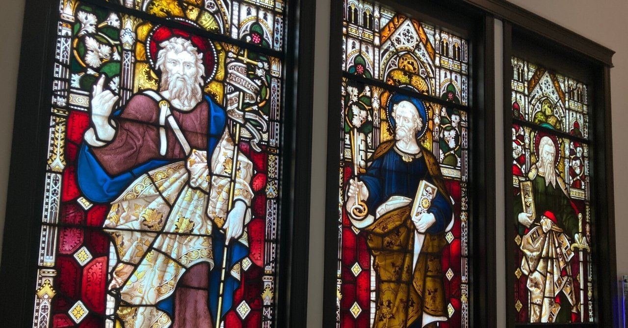 眠りから覚める“光の物語”──静岡県掛川で出会う19世紀ステンドグラスの奇跡｜happy maruyama：ハッピィ丸山