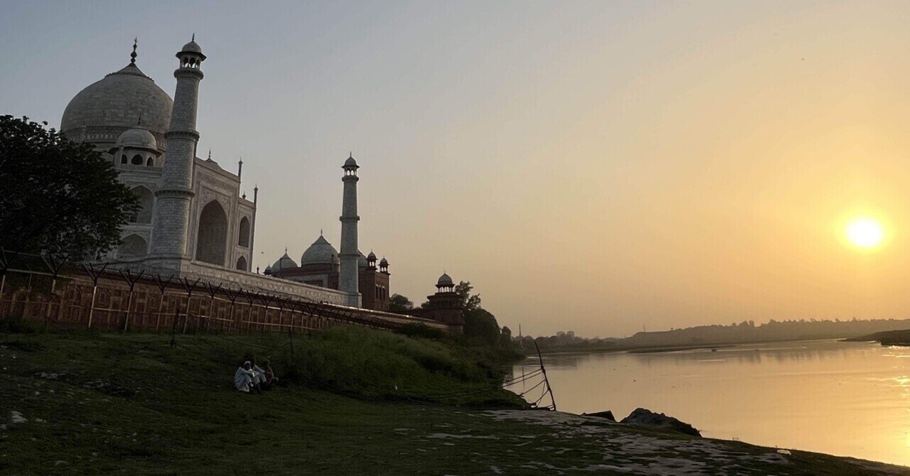 タージマハルのある街へ｜yucca