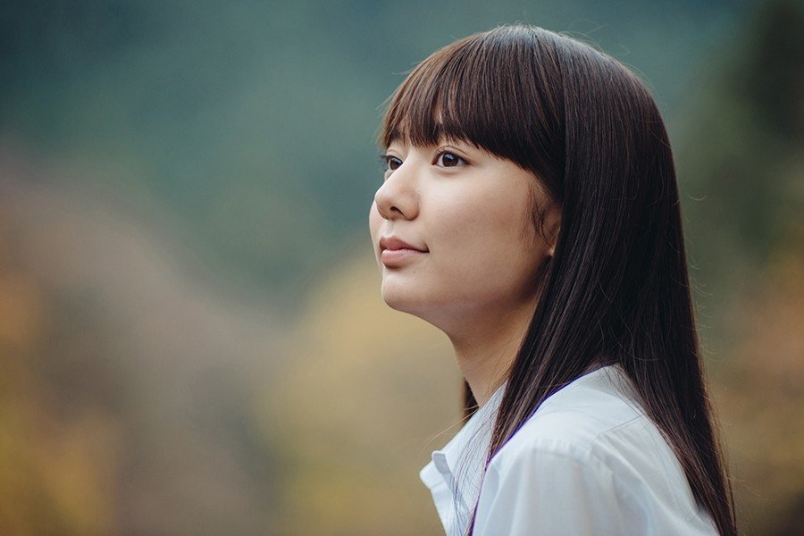 川津明日香 「ヤンマガ」5年ぶり登場で初ソログラビア、大人の魅力全開なビキニ披露 : 最速・最新 エンタメ芸能ニュースコレクト