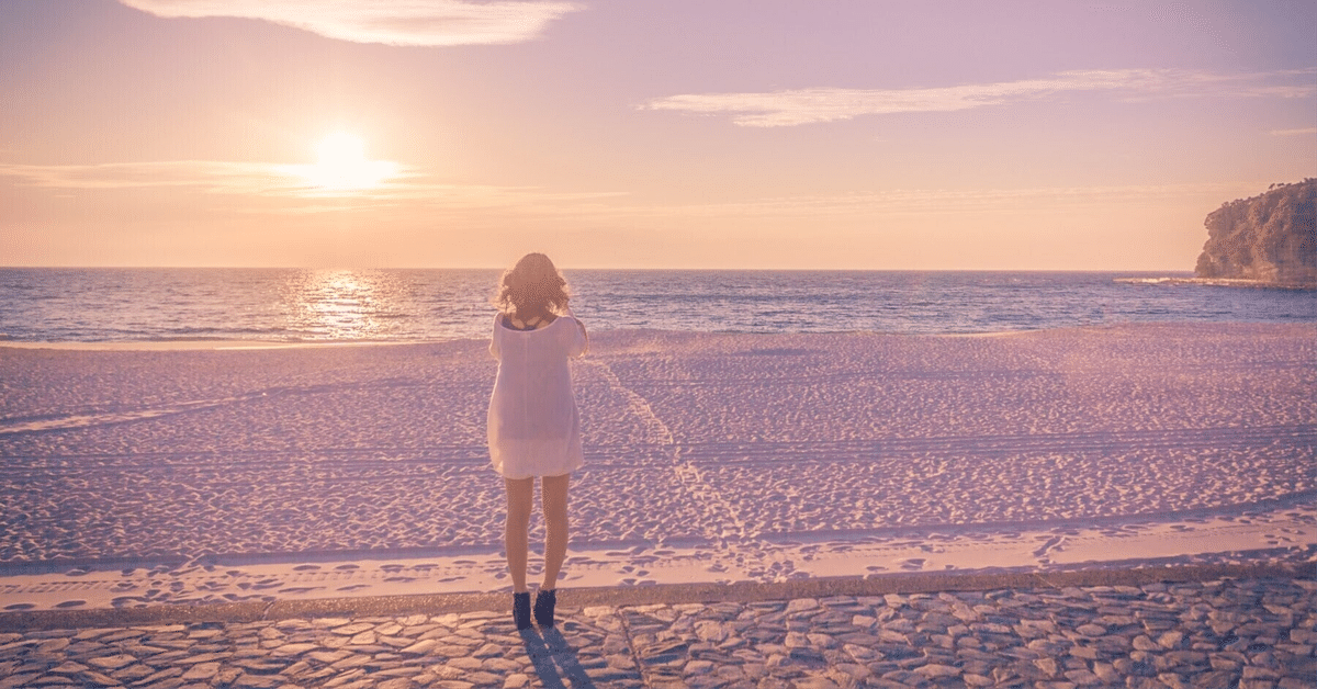 額に入った夕暮れ【毎週ショートショートnote】｜amanatz