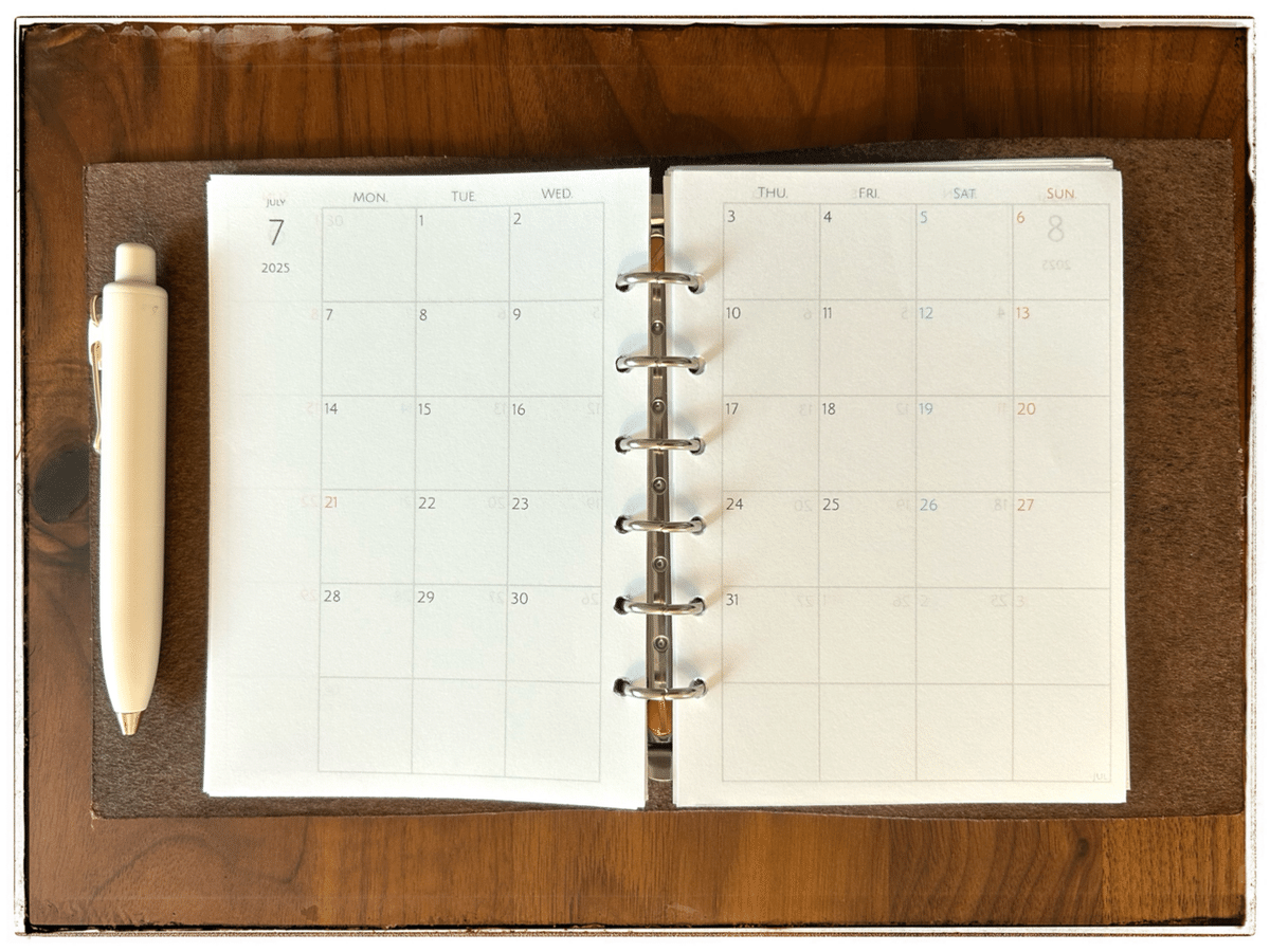 【フリーダウンロード】手帳リフィル[日付け入り]A6サイズの月間ブロック 2025.6-12月｜saki_note