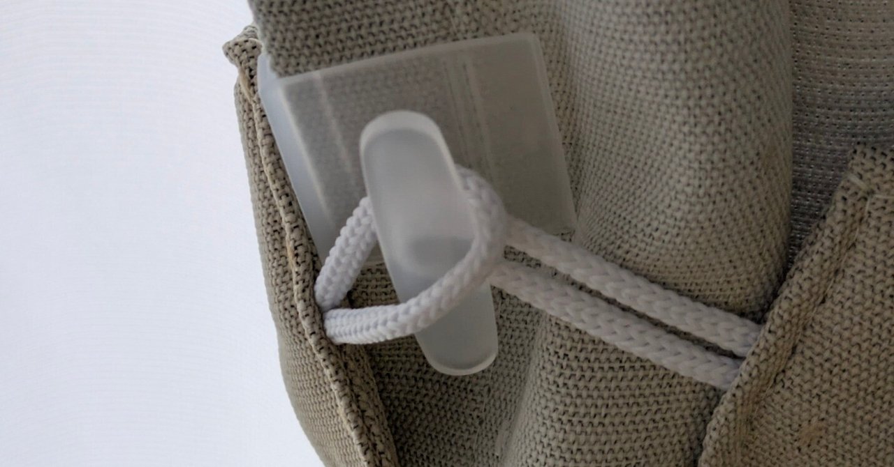 DAISOで発見👀カーテンの布を束ねるフック？｜arinco_house202