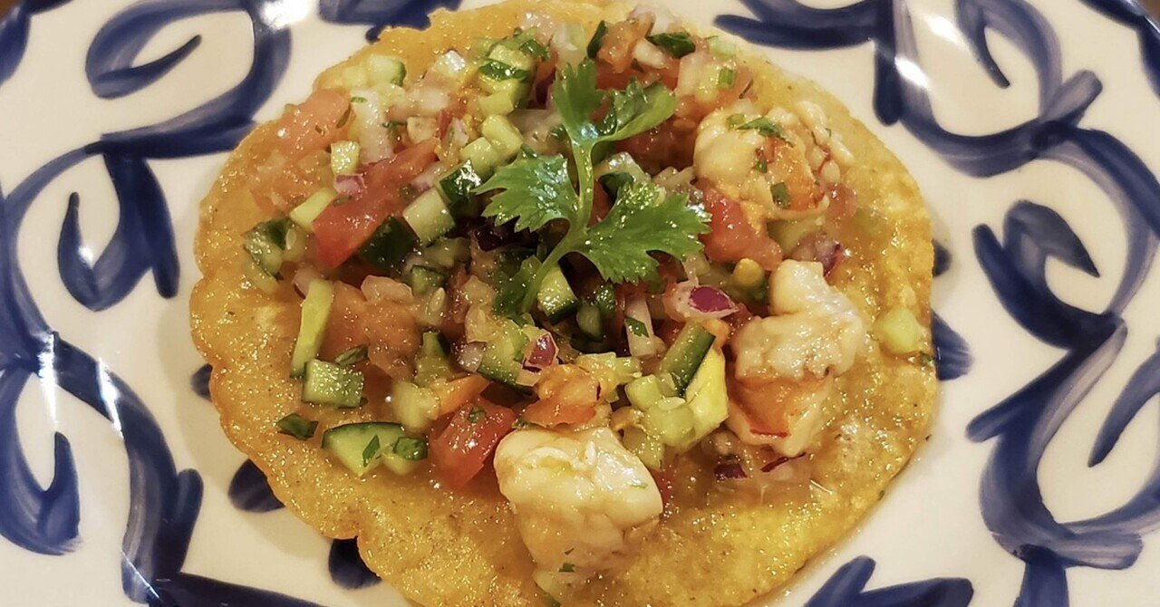 バハカリフォルニアスタイル。シンプルなエビのセビーチェのトスターダのレシピ｜taco_sta_gram