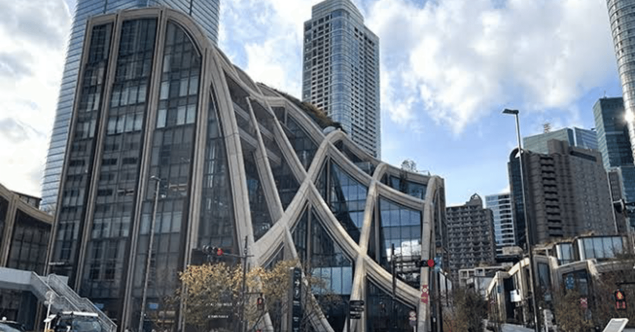 麻布台ヒルズで、ふと立ち止まった午後｜Naulty