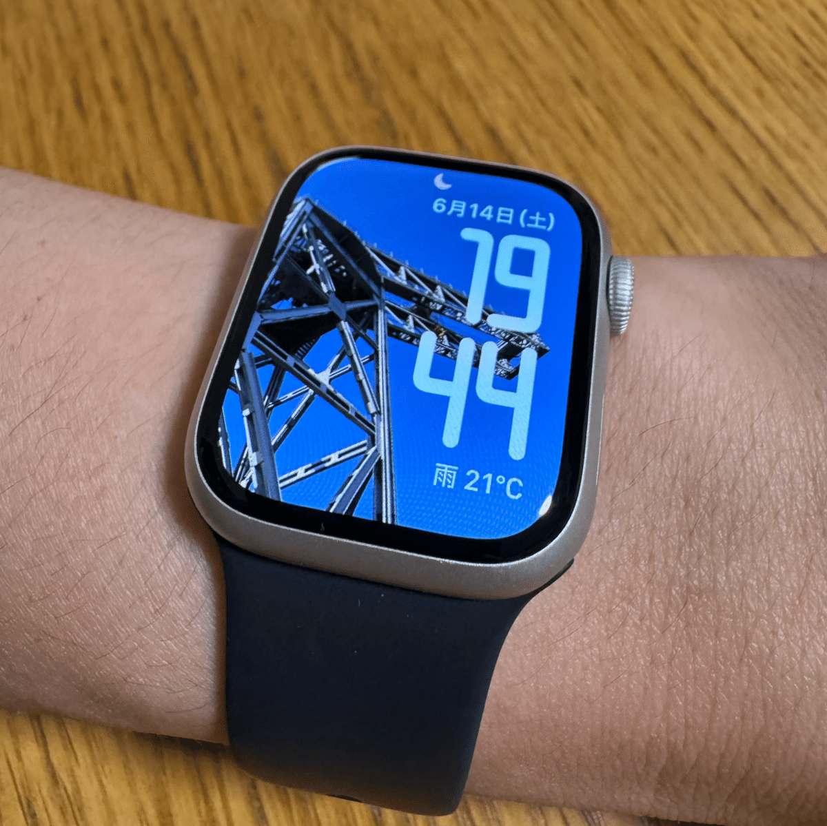 Apple Watchを使い始めて1年半が経った｜202号室 - TAMAOKI Jun