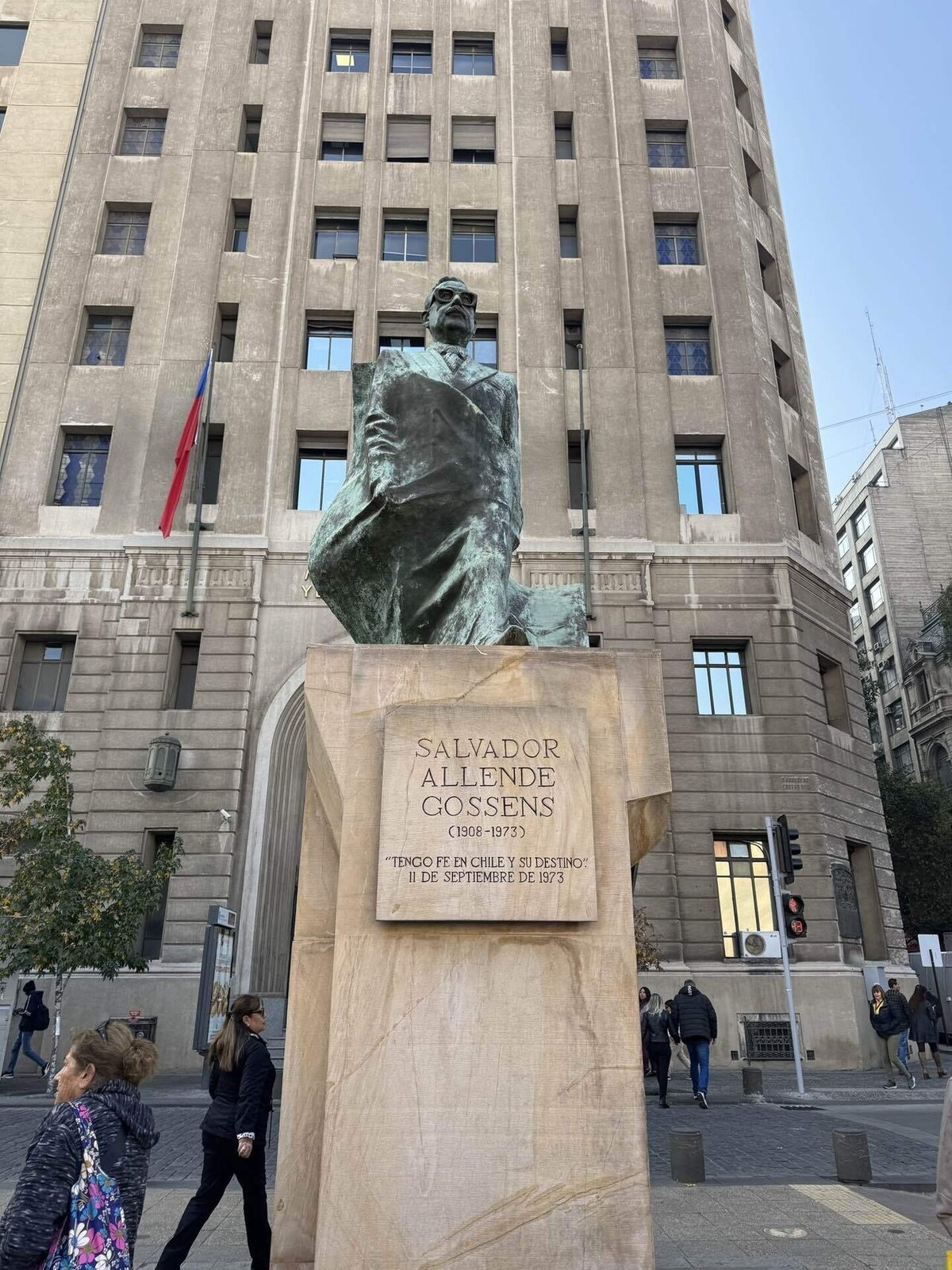 【スピーチ和訳】サルバドール・アジェンデ元大統領の最後の演説｜Ryotaroチリ留学🇨🇱