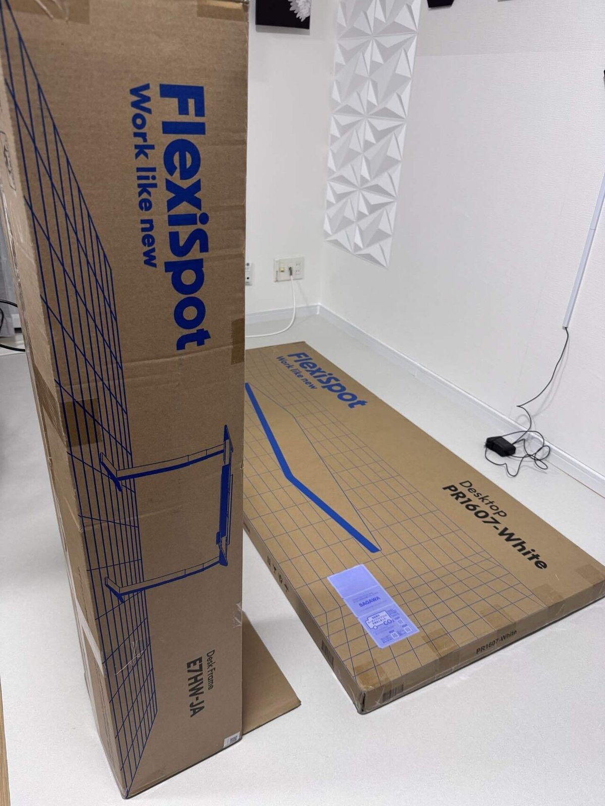 【FlexiSpot E7H】最高の作業空間へ。｜きらく@デスク/ガジェット