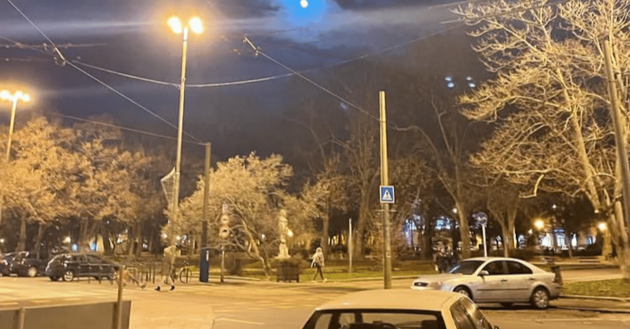 【中学英語文法シリーズ㉜】「比較級（〜er than / more 〜 than）」｜liyin_eigo