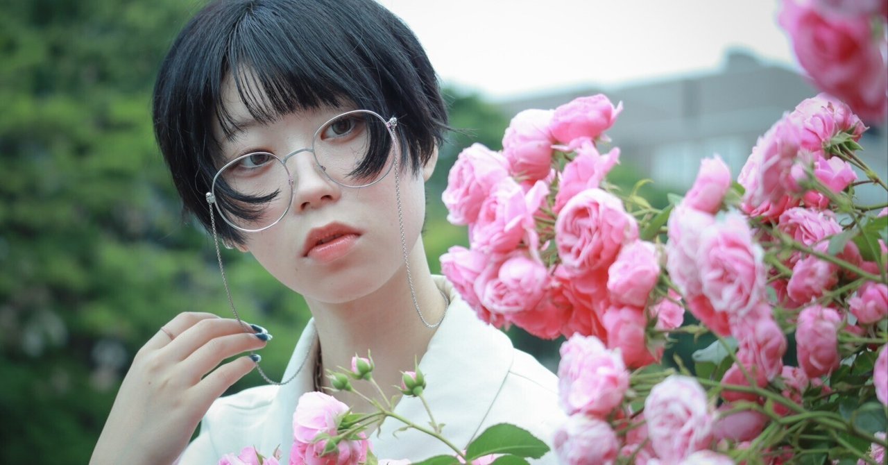 【動画投稿報告:ポートレート】薔薇&薔薇&酒｜aika_0211